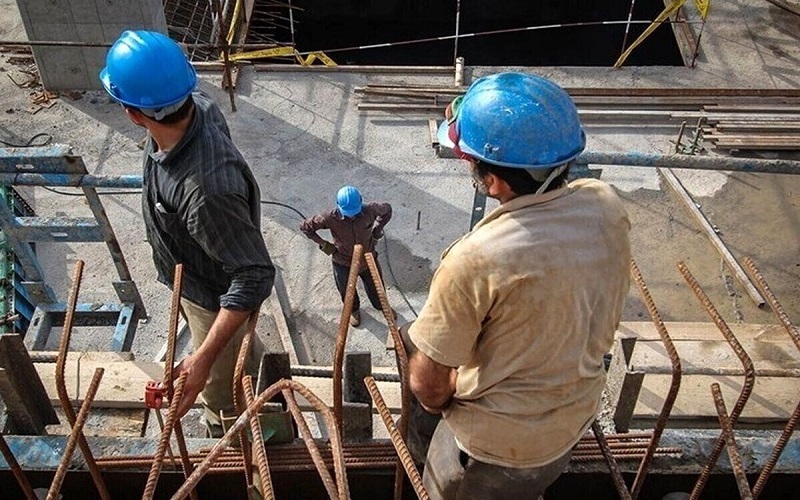 The Crisis of Workers' Wages in Iran: A Declining Standard of Living ...
