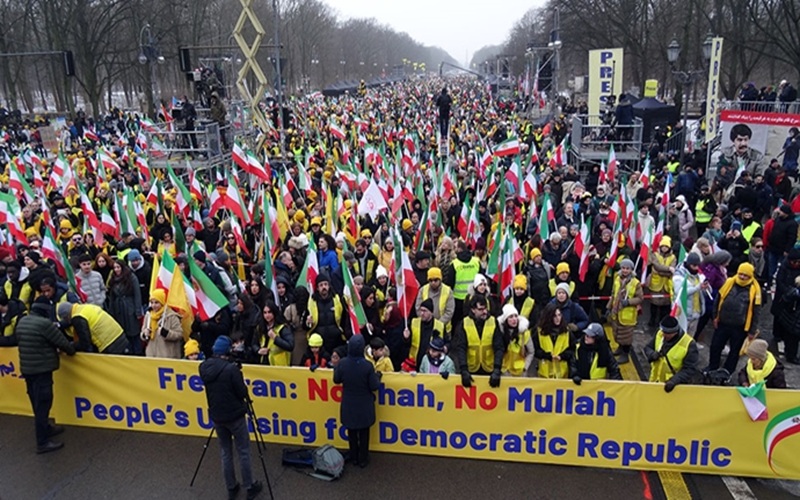 Organized Resistance and Iran’s Democratic Transition: A Response to ...