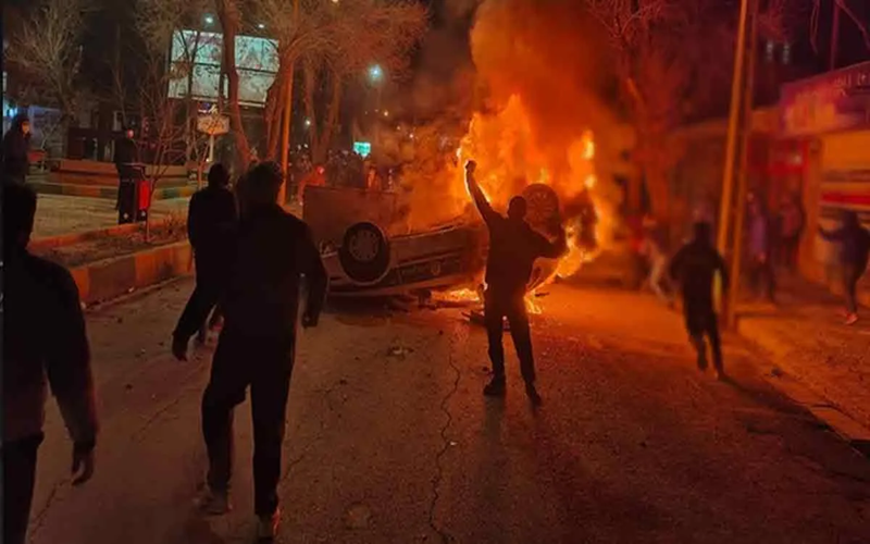 Iranians Face a Defining Moment as National Traditions Clash with ...